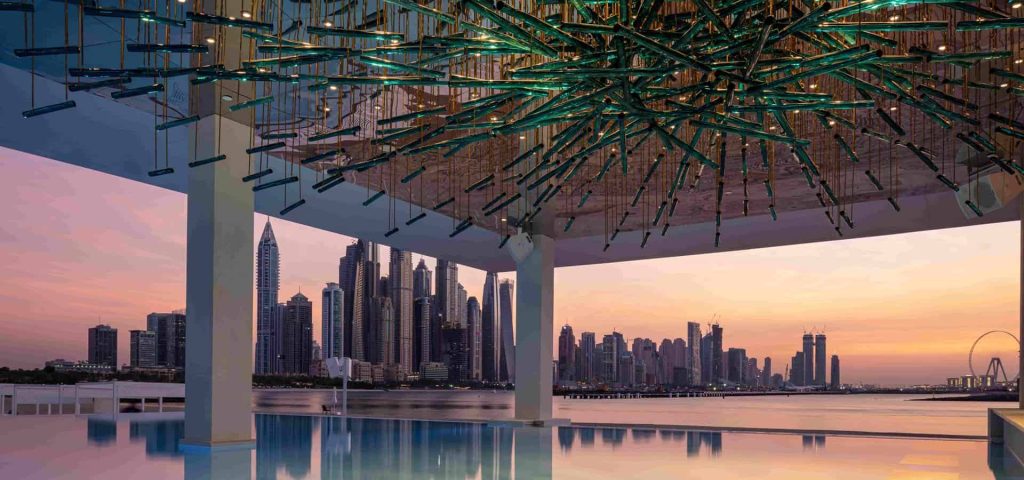 Transparent Walls for Infinity Swimming Pools at the FIVE Palm Hotel